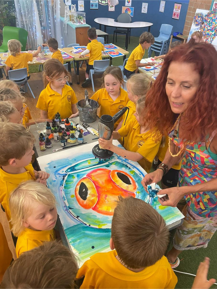 School Art Sessions with Tracey Keller | Virtual & Live Artist Talks f ...